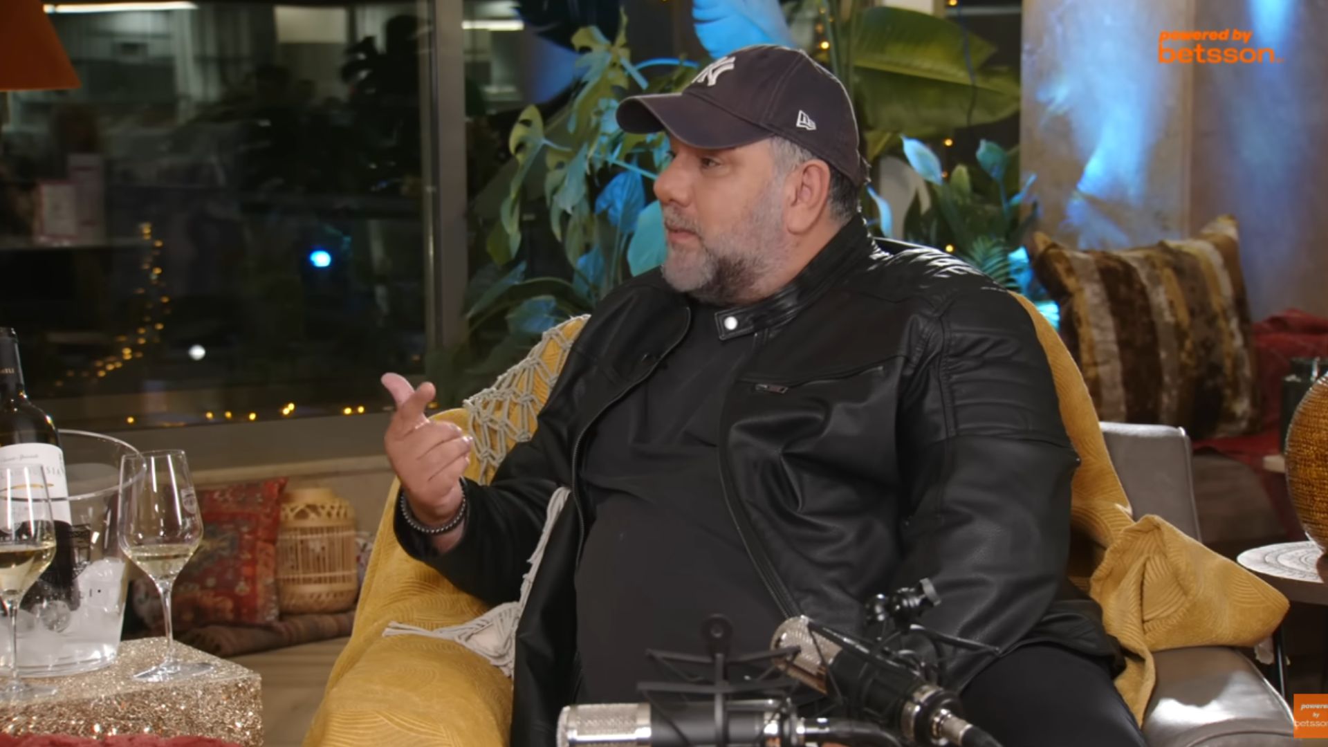 Γρηγόρης Αρναούτογλου: «Πήγα σε ψυχίατρο και πήρα φάρμακα για να ...