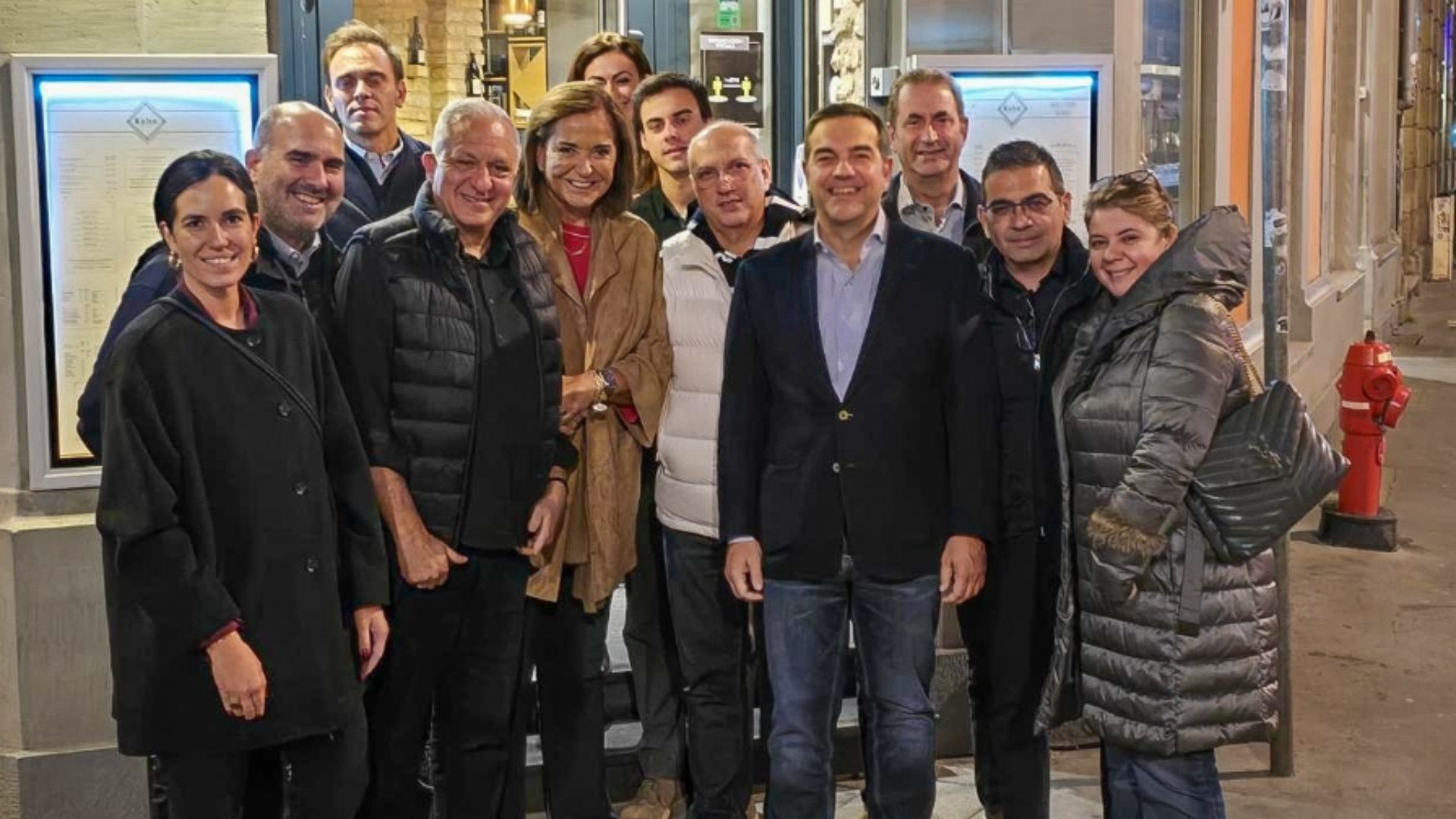 «Βάλτε φλας στην επόμενη» λέει ο Κασσελάκης για το photoshooting ...