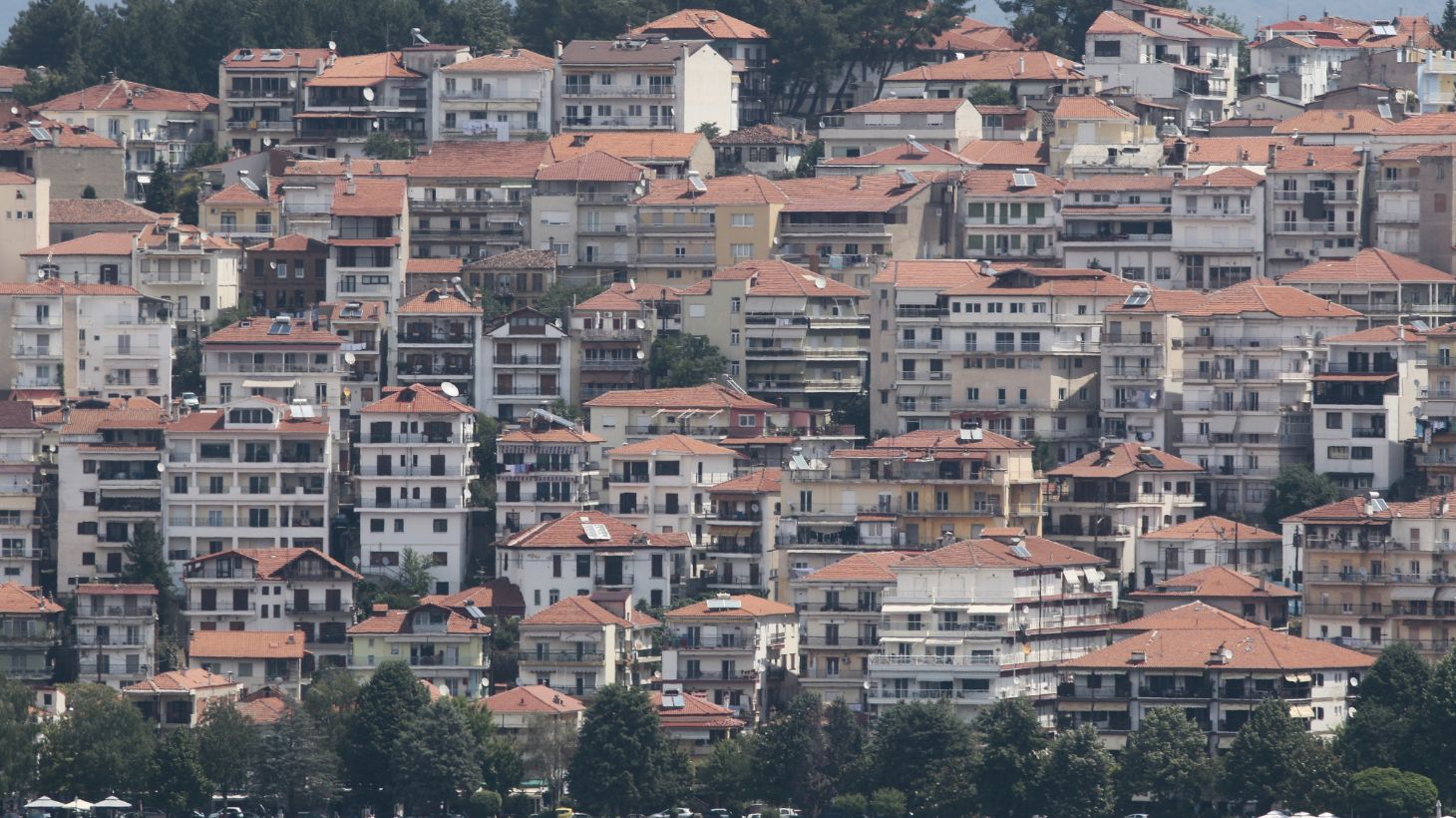 Καστοριά: Δραματική μείωση του πληθυσμού, συρρίκνωση τμημάτων στα ...