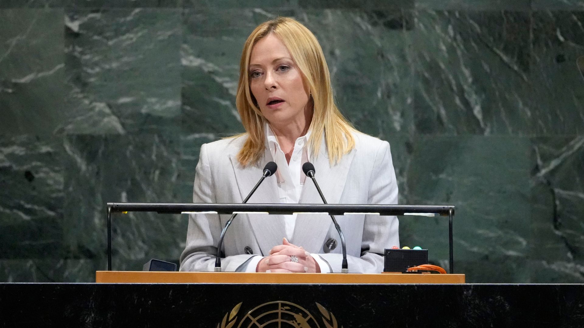 Μελόνι: «Έγινε καταγγελία σε βάρος μου, στο Διεθνές Ποινικό Δικαστήριο ...