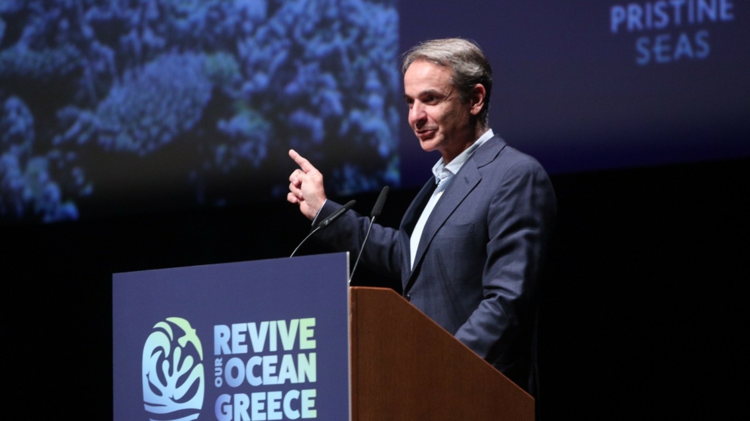 Μητσοτάκης σε εκδήλωση για την προβολή του ντοκιμαντέρ «Ocean with ...