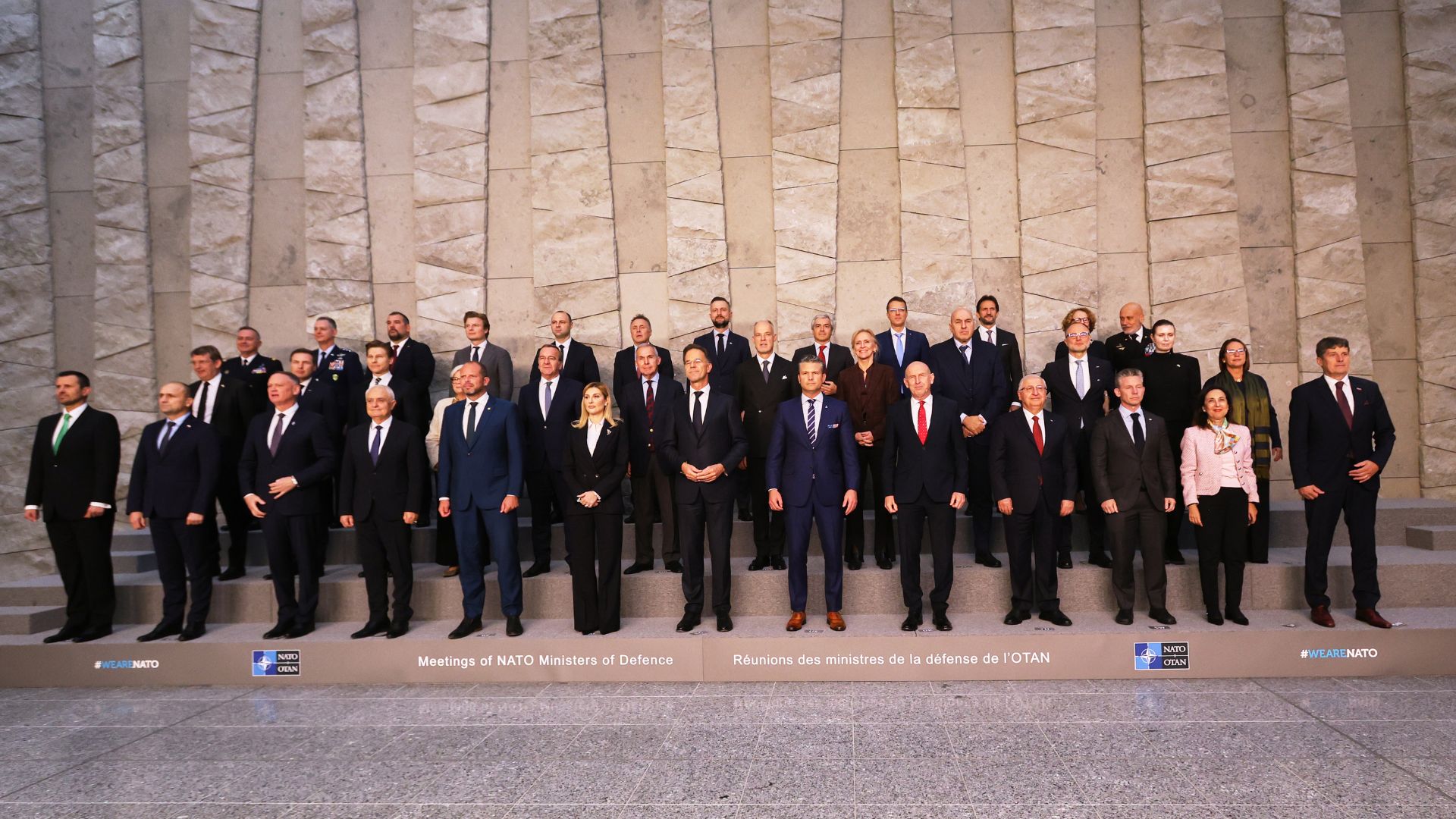 Το ΝΑΤΟ πατάει «γκάζι» για την Ουκρανία | topontiki.gr