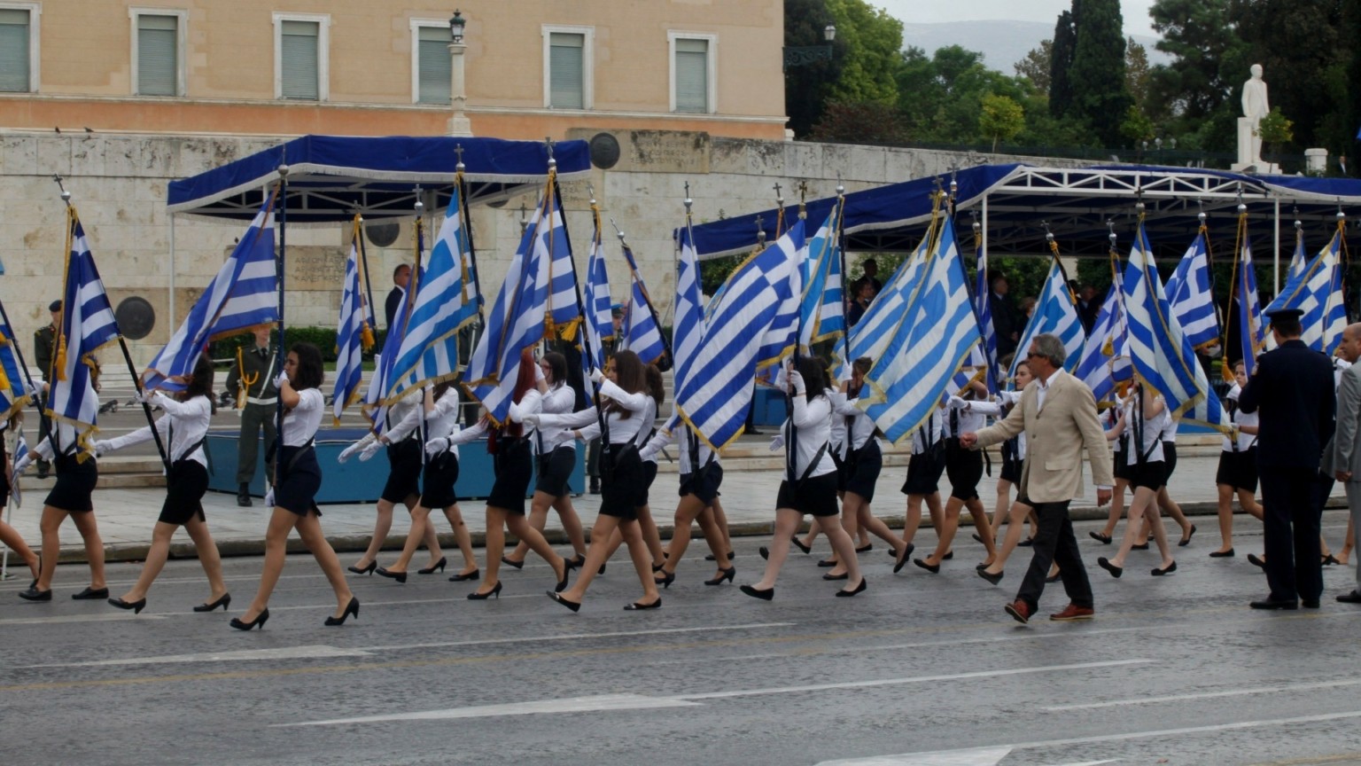 28η Οκτωβρίου: Πώς θα διεξαχθούν οι μαθητικές παρελάσεις – Η… εξαίρεση ...