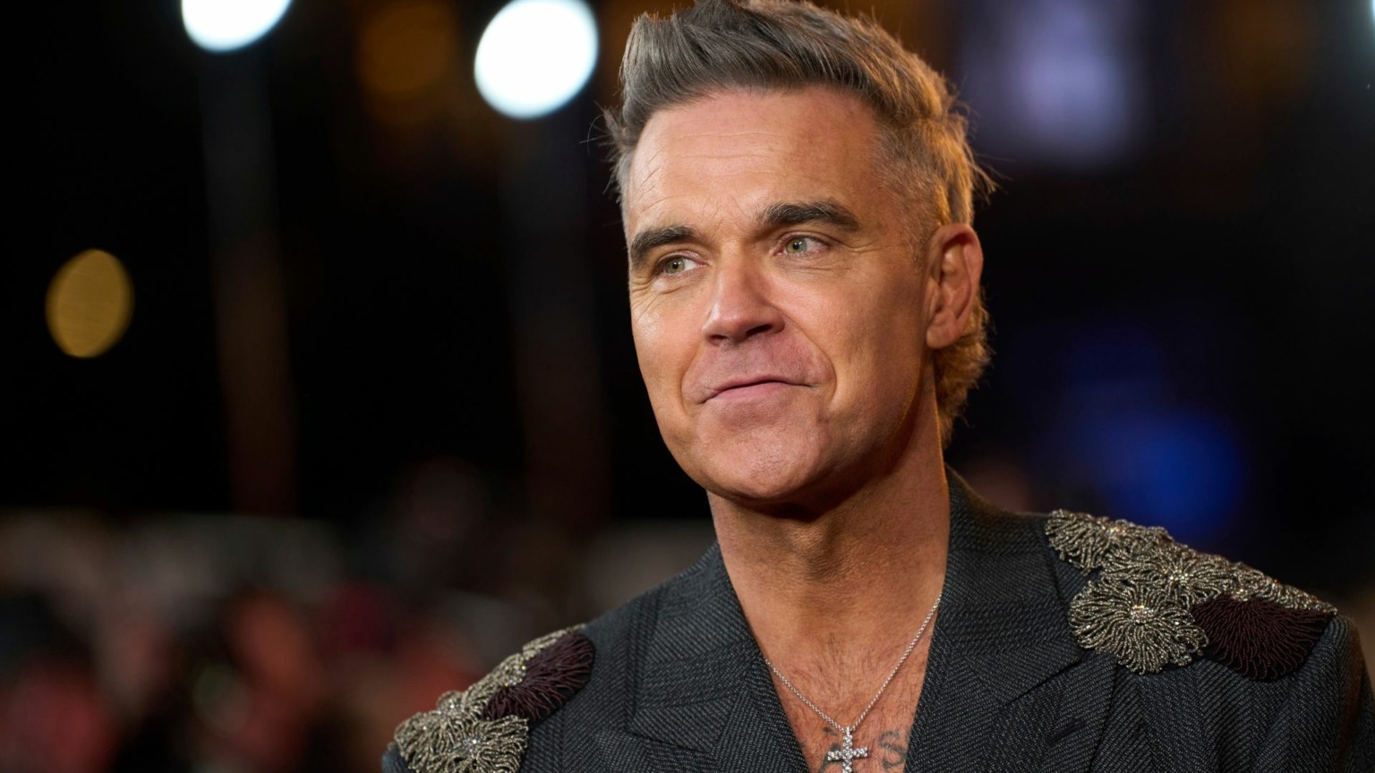 Σήμερα η μεγάλη συναυλία του Robbie Williams στο Καλλιμάρμαρο ...
