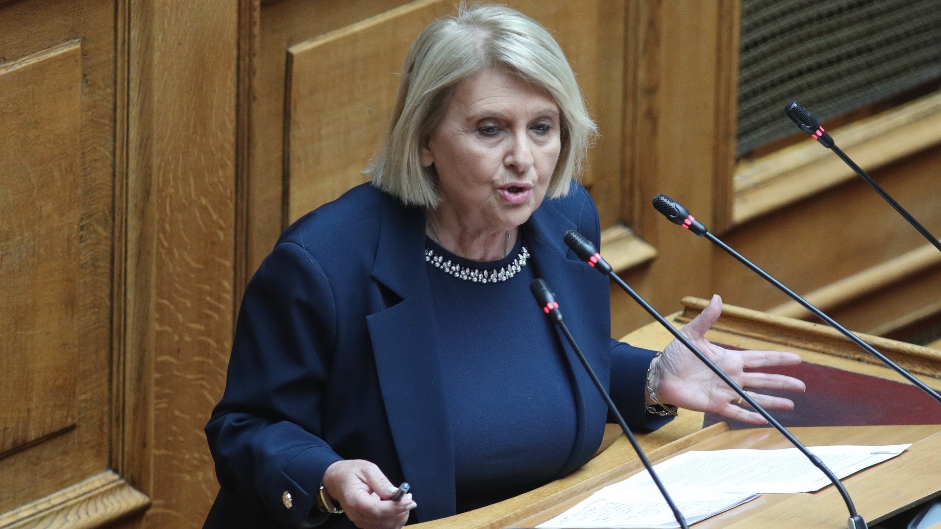 Θύελλα από τη δήλωση Βούλτεψη: «Από τον ΣΥΡΙΖΑ πέθαναν τα παιδιά στα ...