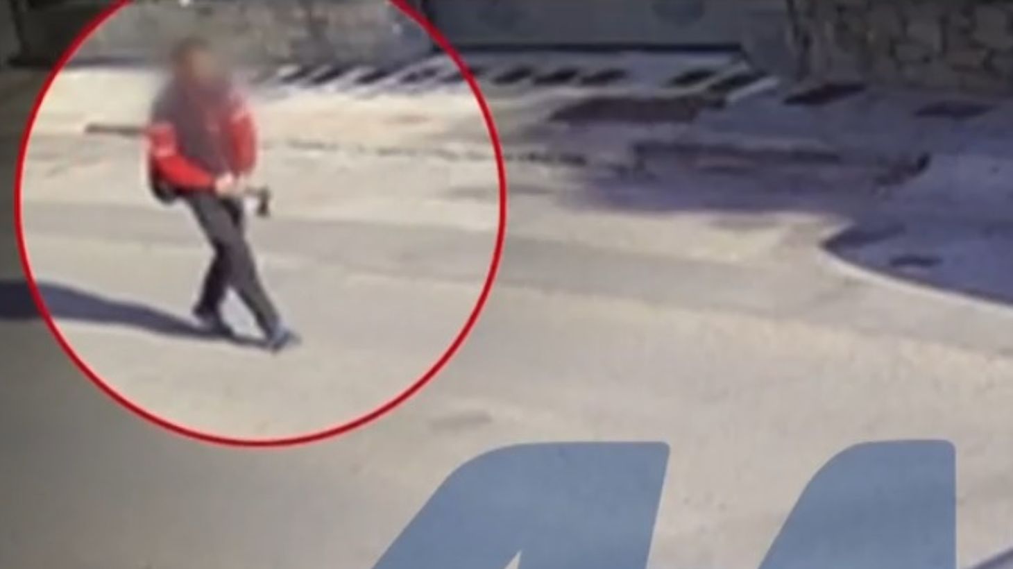 Βριλήσσια: 45χρονος με τσεκούρι προκάλεσε ζημιές σε σπίτια και ...