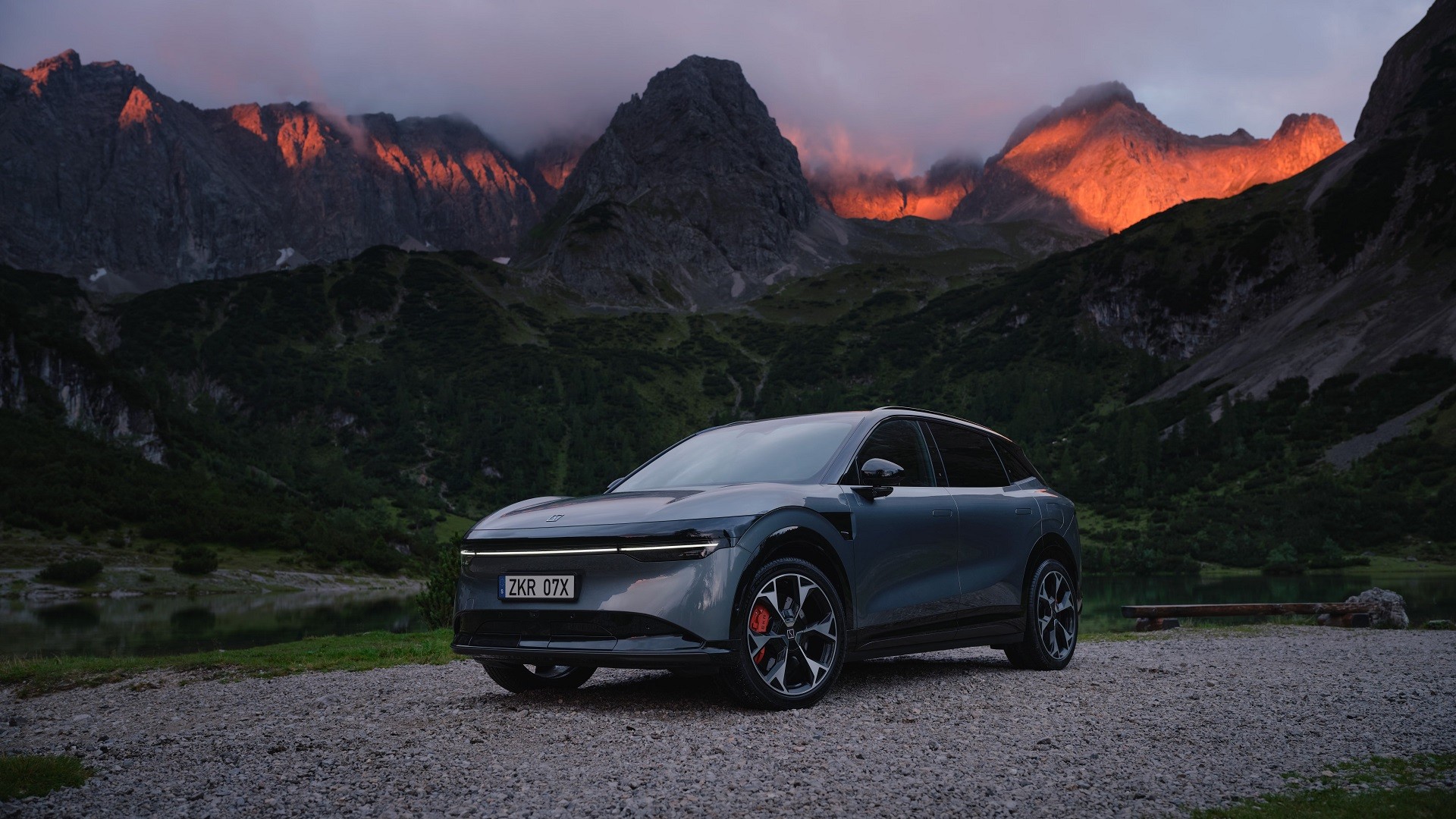 Πού θα δεις από κοντά το πιο premium SUV που έχει καταφθάσει στην ...