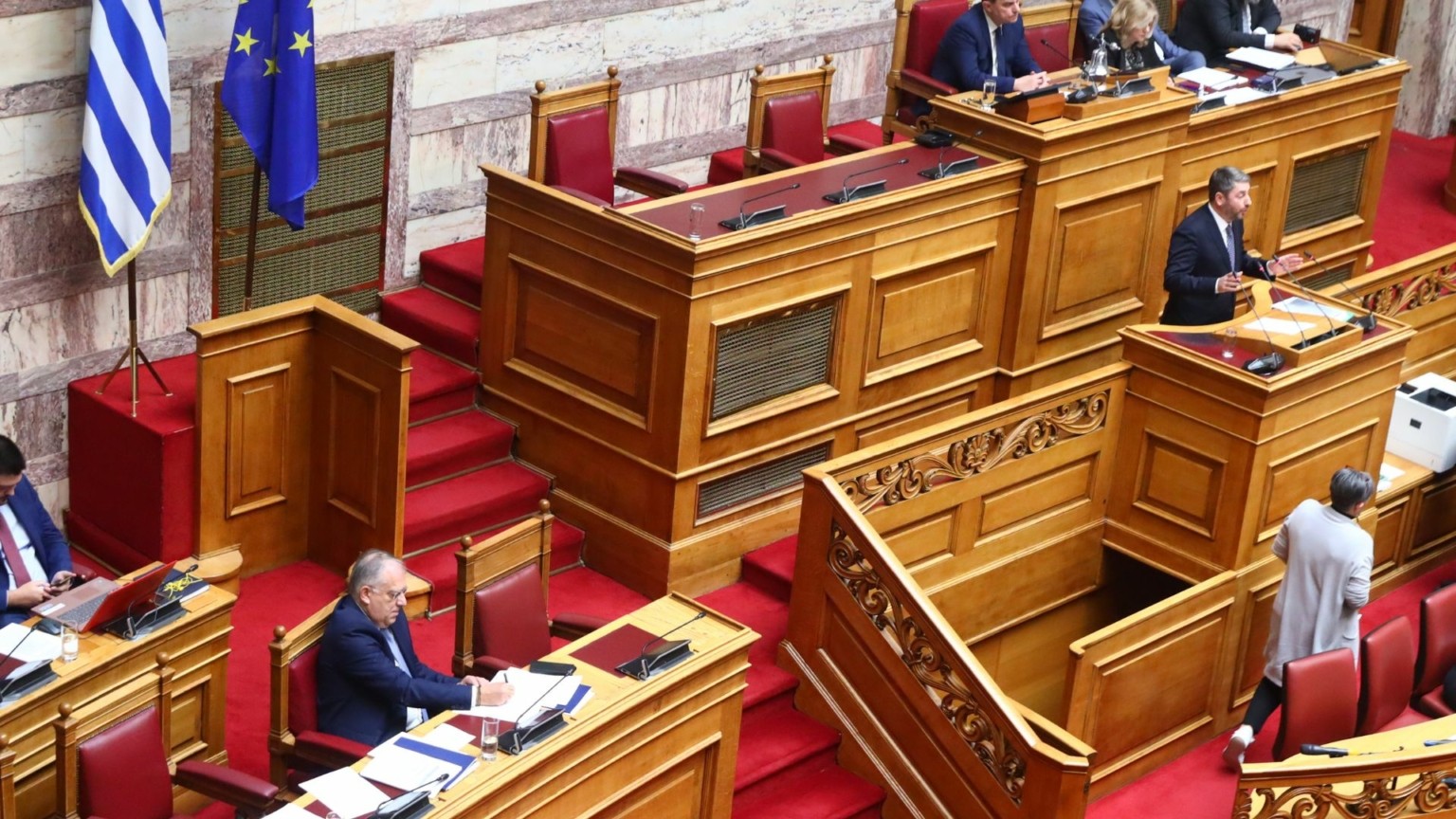 Μετωπική για την κουμπαριά του «Φραπέ»: Θράσος καταλογίζει στην ...
