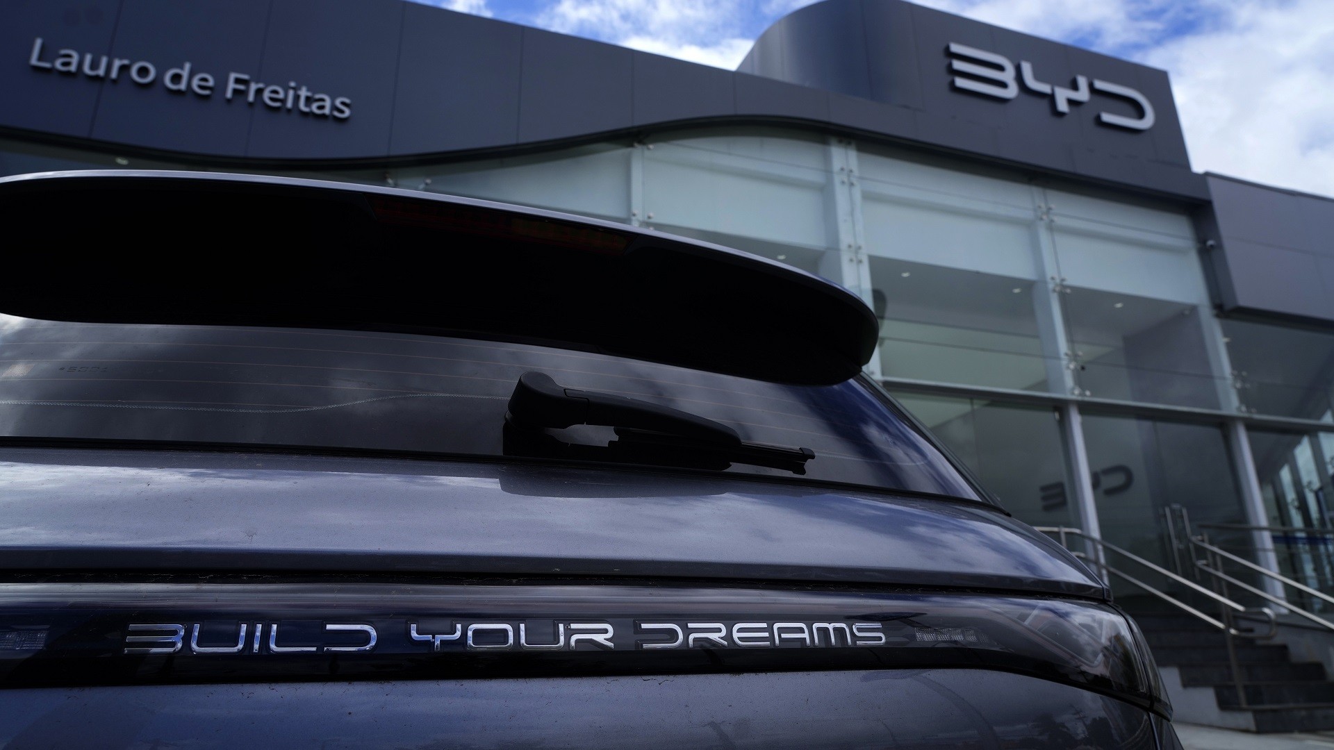 Η BYD στοχεύει να πουλήσει έως και 1,6 εκατομμύρια οχήματα στο εξωτερικό το 2026 | topontiki.gr