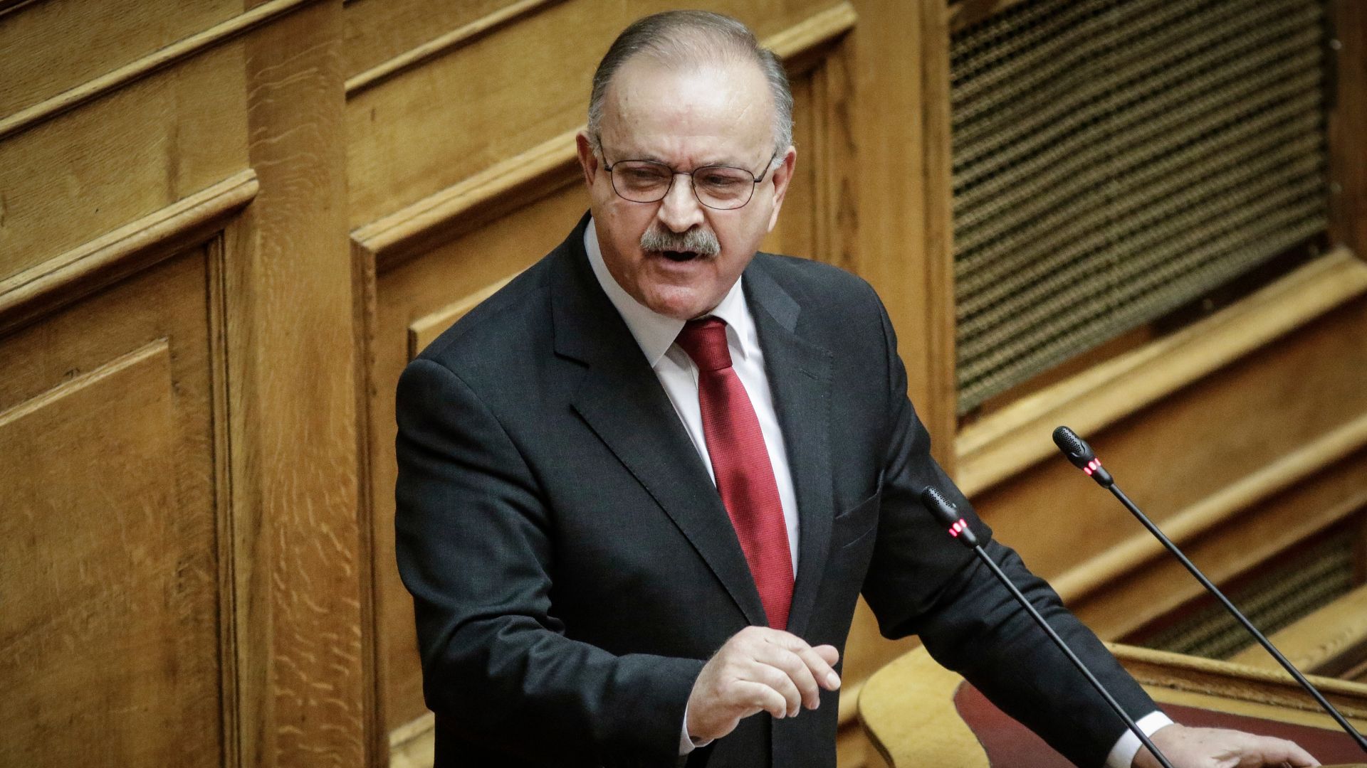 Το…μητσοτακικό μπλοκ στην κηδεία του Δημήτρη Σταμάτη | topontiki.gr