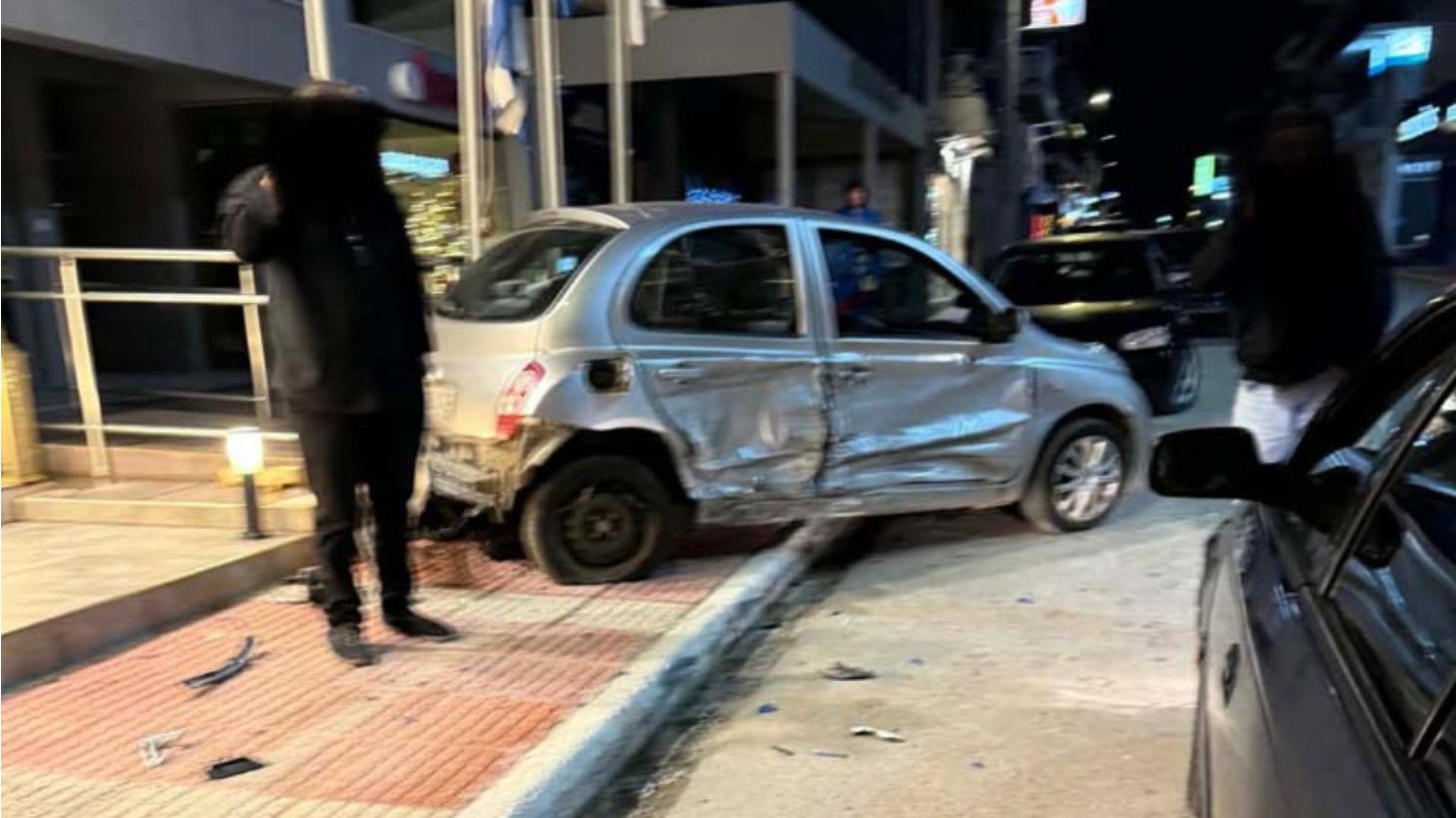 Τραγωδία στη Λούτσα: Βίντεο σοκ από το τροχαίο – Η στιγμή που το Ι.Χ ...