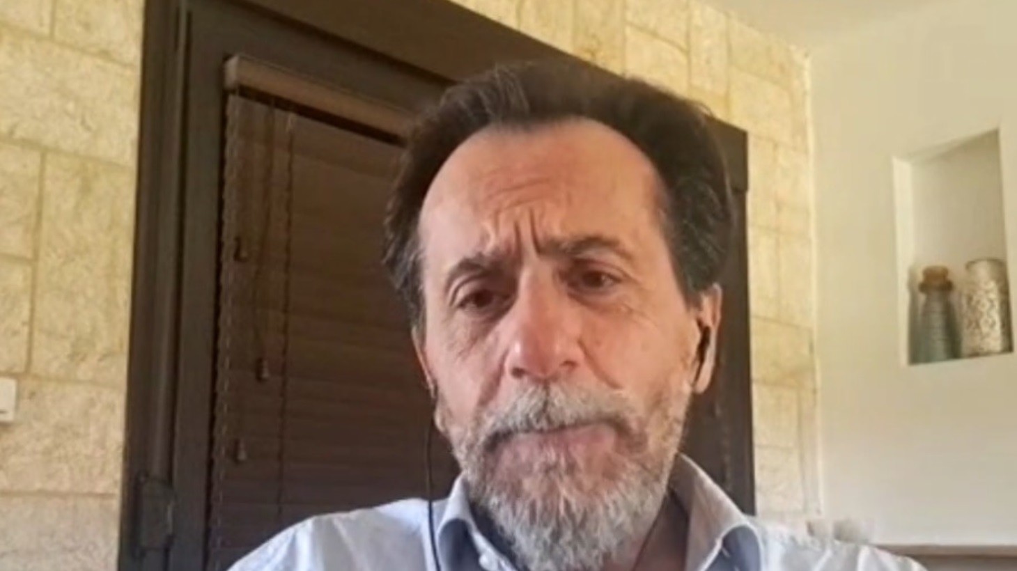 Ο Βασιλειάδης της Interview έλυσε το θέμα με τους αναποφάσιστους και ...