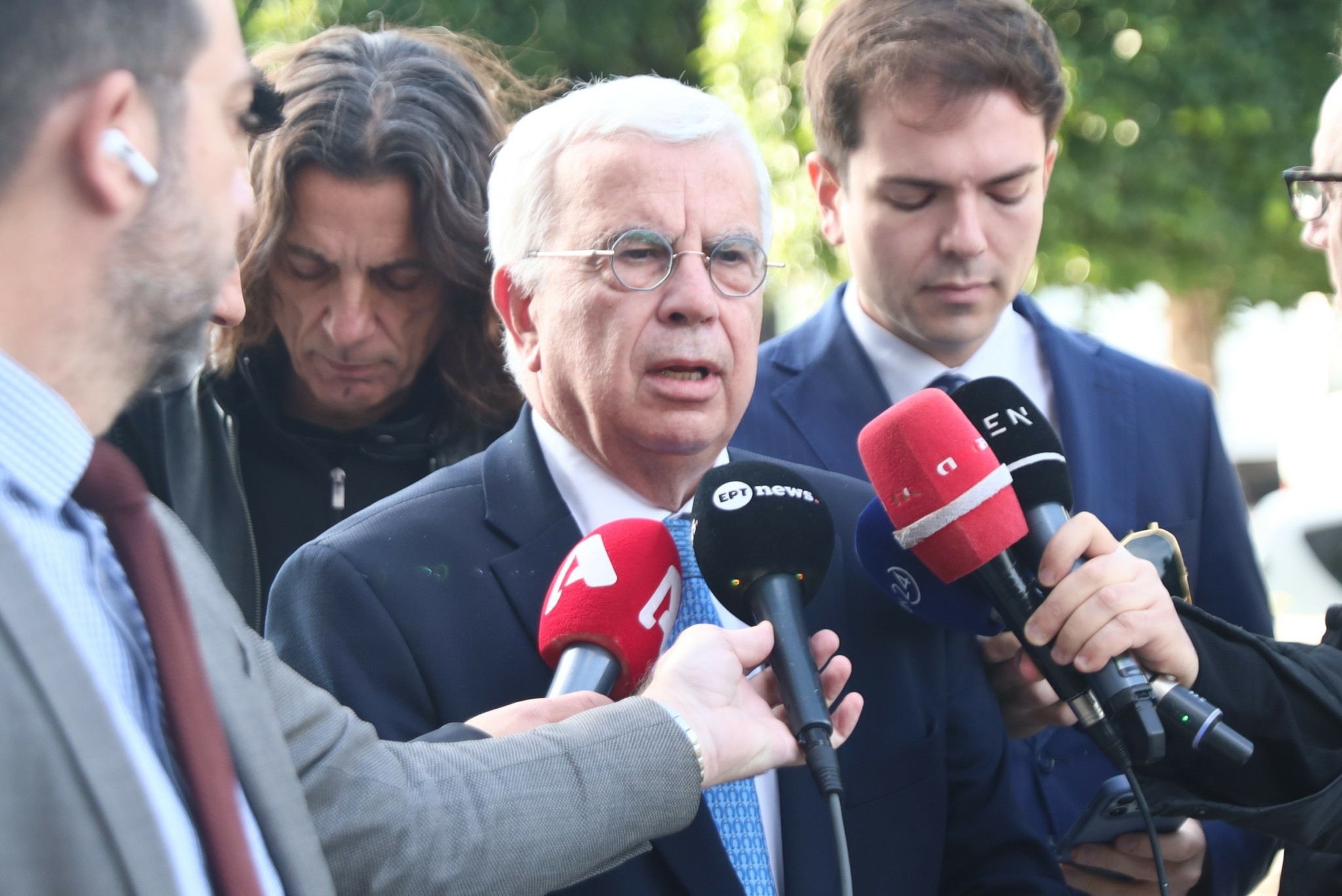«Μας κοροϊδεύετε»: Εξαγριωμένοι οι βουλευτές ΝΔ στην ενημέρωση Τσιάρα ...