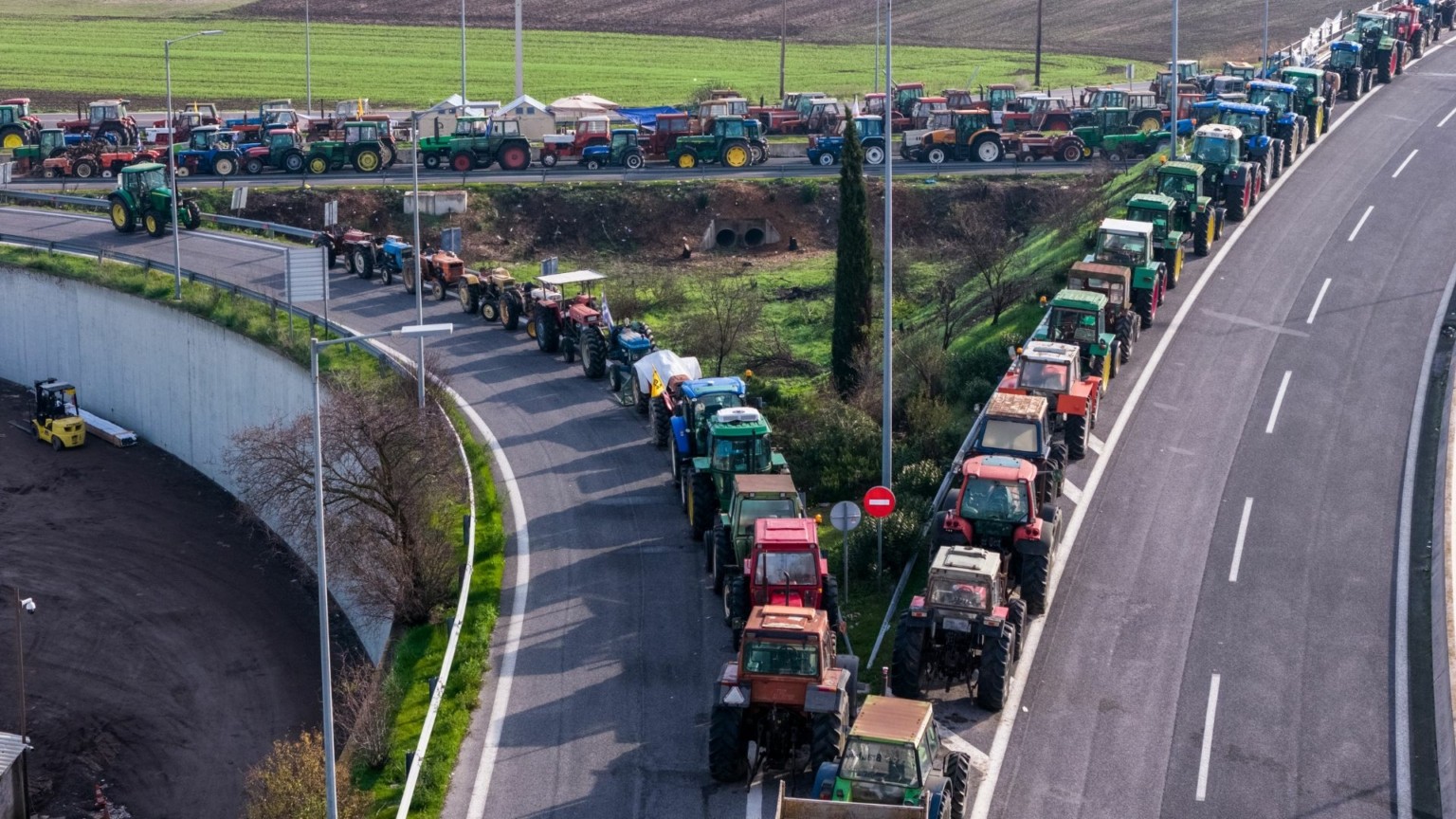 Δημογλίδου για μπλόκα αγροτών: «Δεκάδες δικογραφίες για παρακώλυση ...