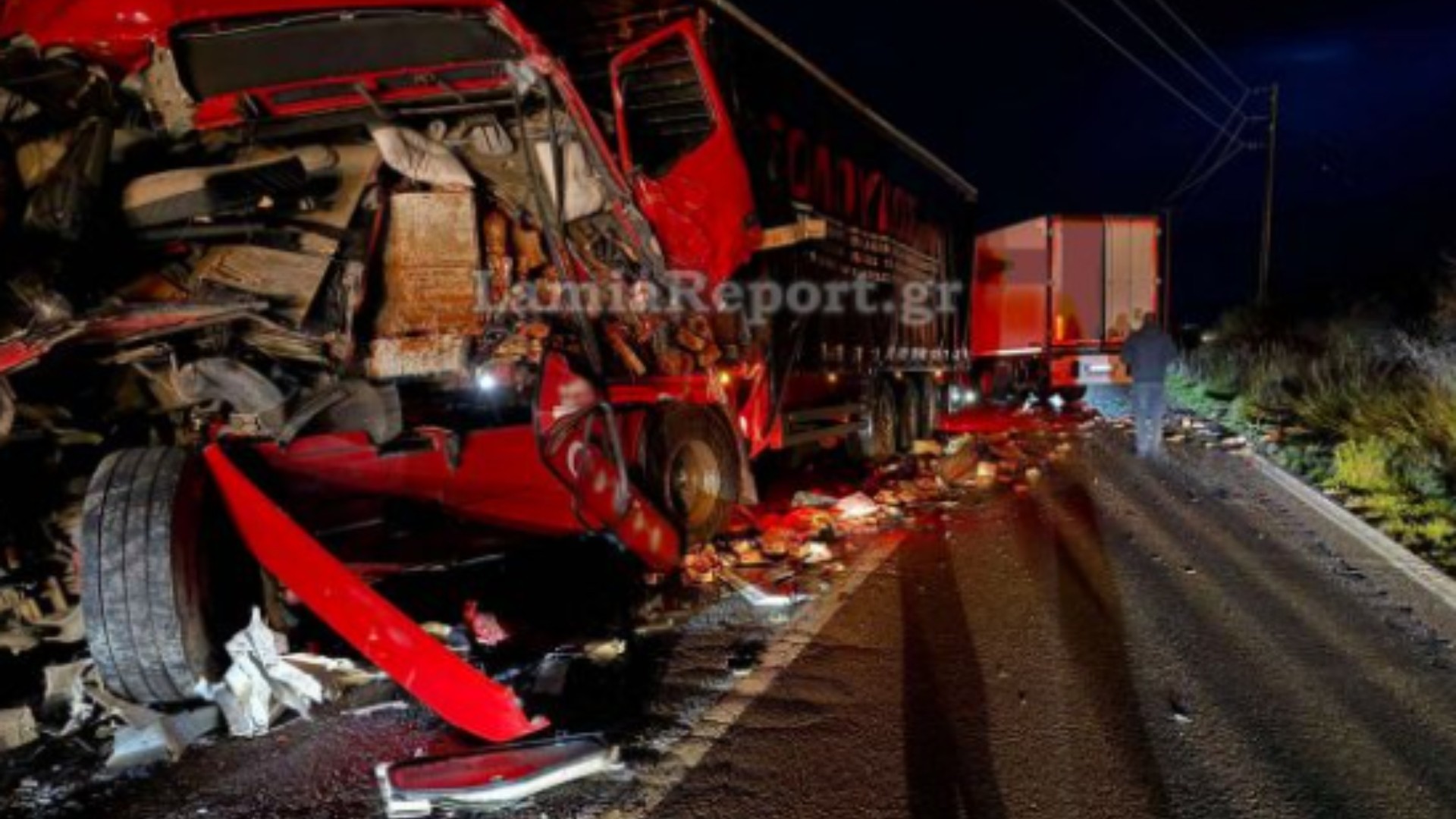 Σοβαρό τροχαίο έξω από την Αμφίκλεια: Συγκρούστηκαν δύο νταλίκες και ...