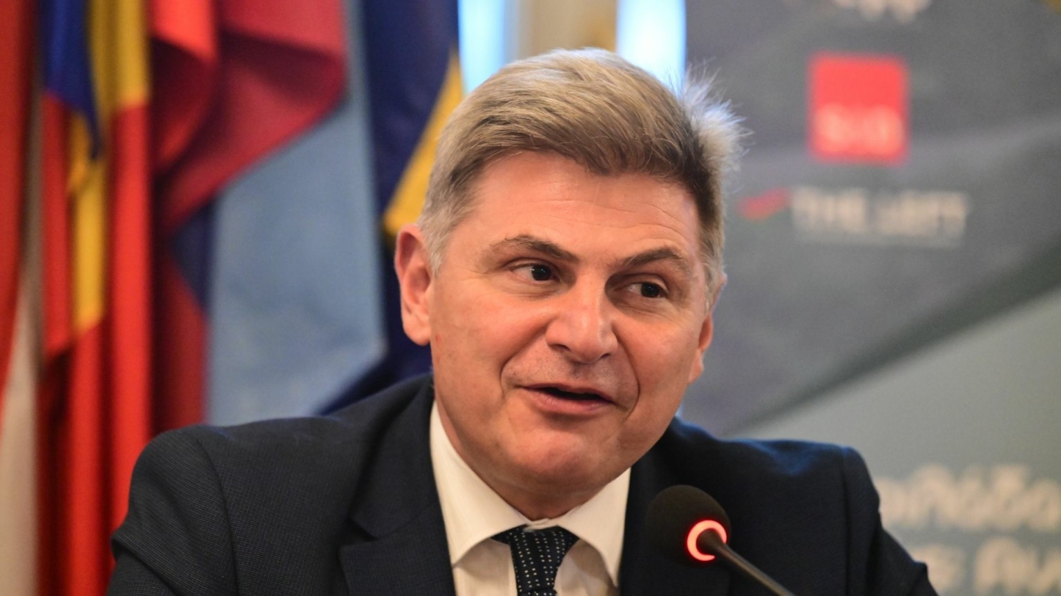 Φαραντούρης για σχέση με το κόμμα Καρυστιανού: «Μην προεξοφλείτε τίποτα ...
