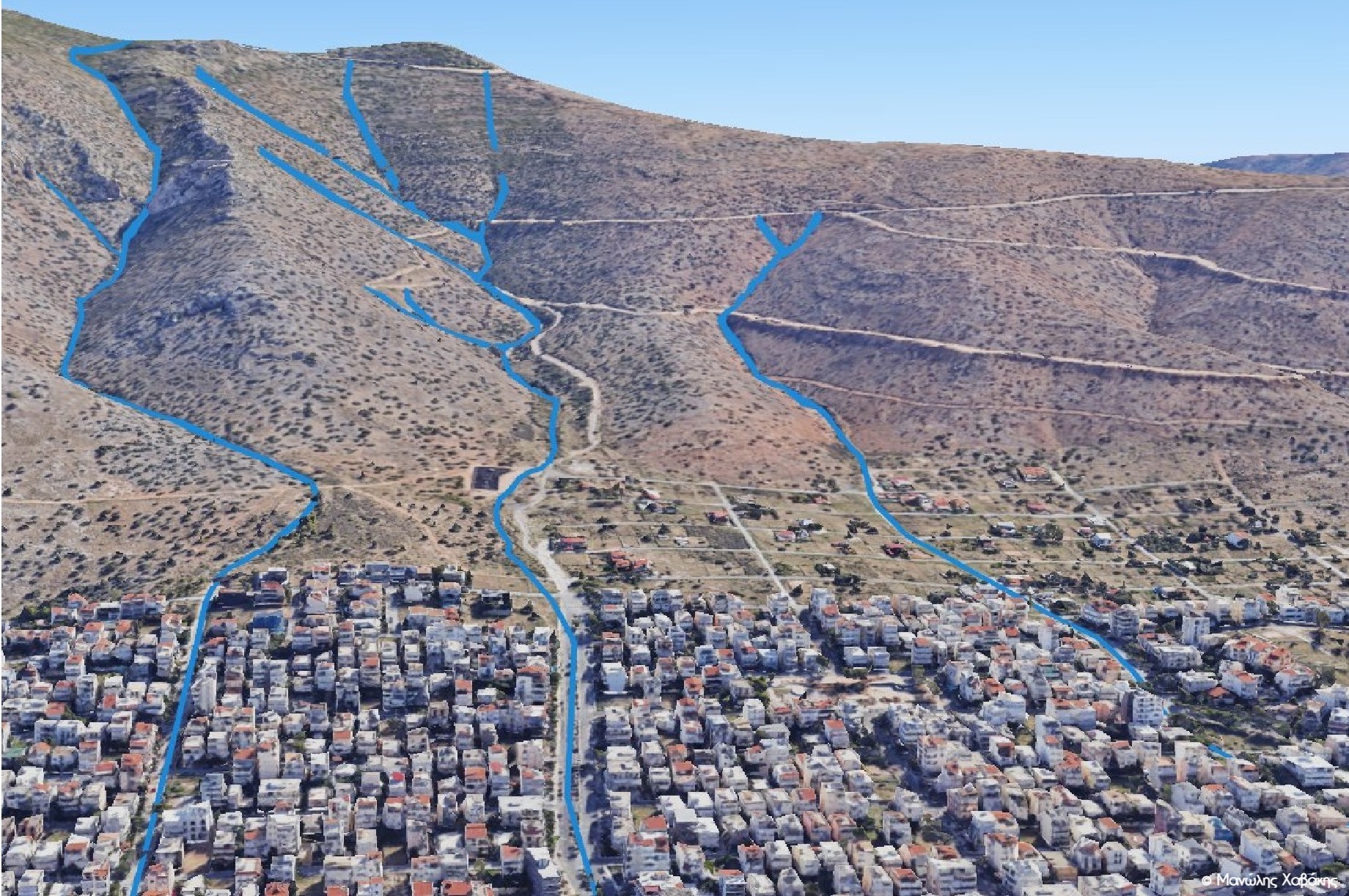 Τραγωδία στην Άνω Γλυφάδα: Οι δρόμοι – ρέματα, η χωροταξική μανία του ...